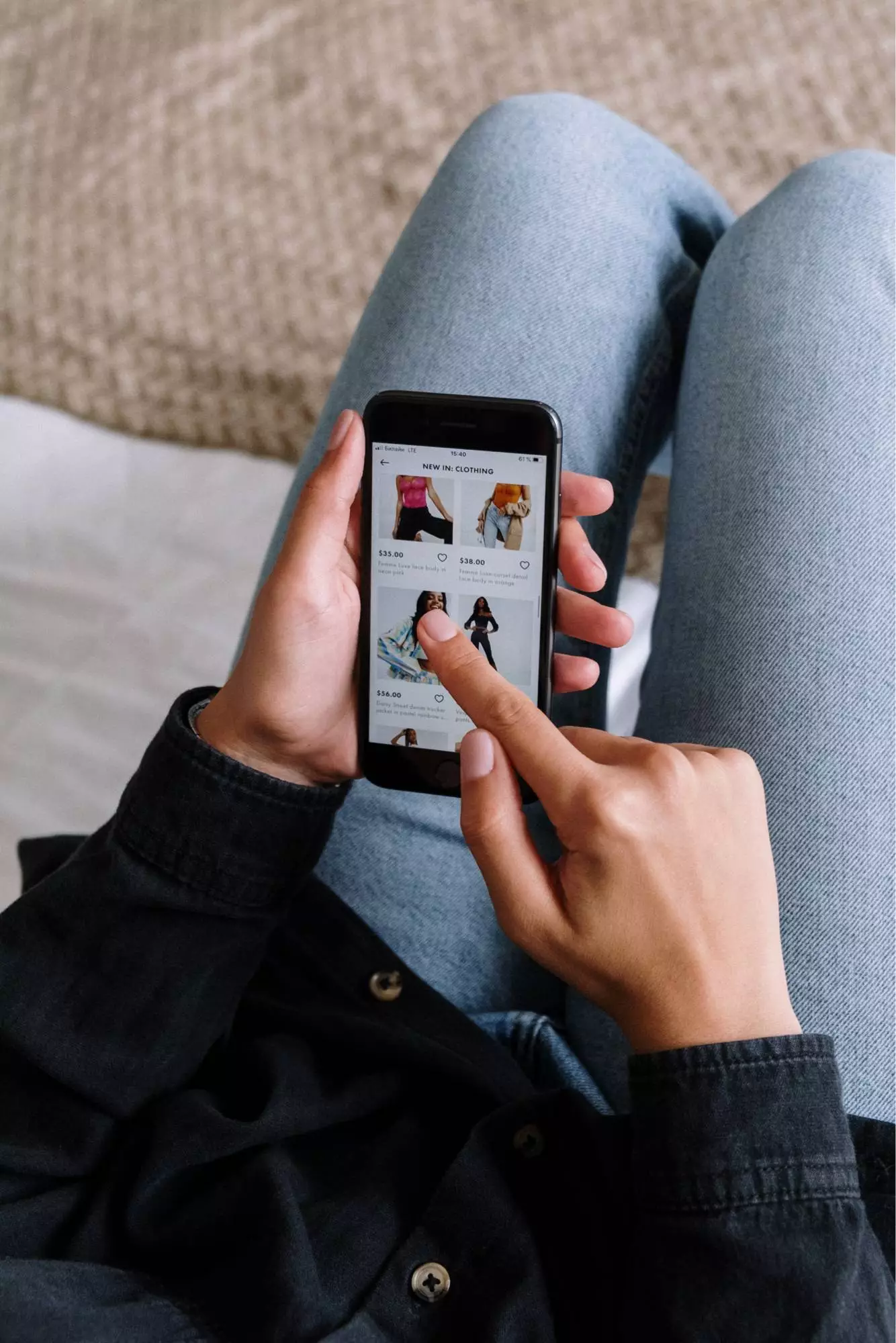 What are Poshmark Scams and How to Avoid Them - InfoCenter